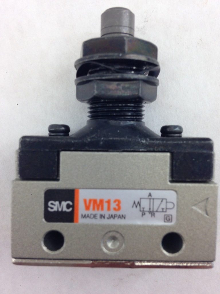 SMC VM13 VALVE AND SWITCH (A754)