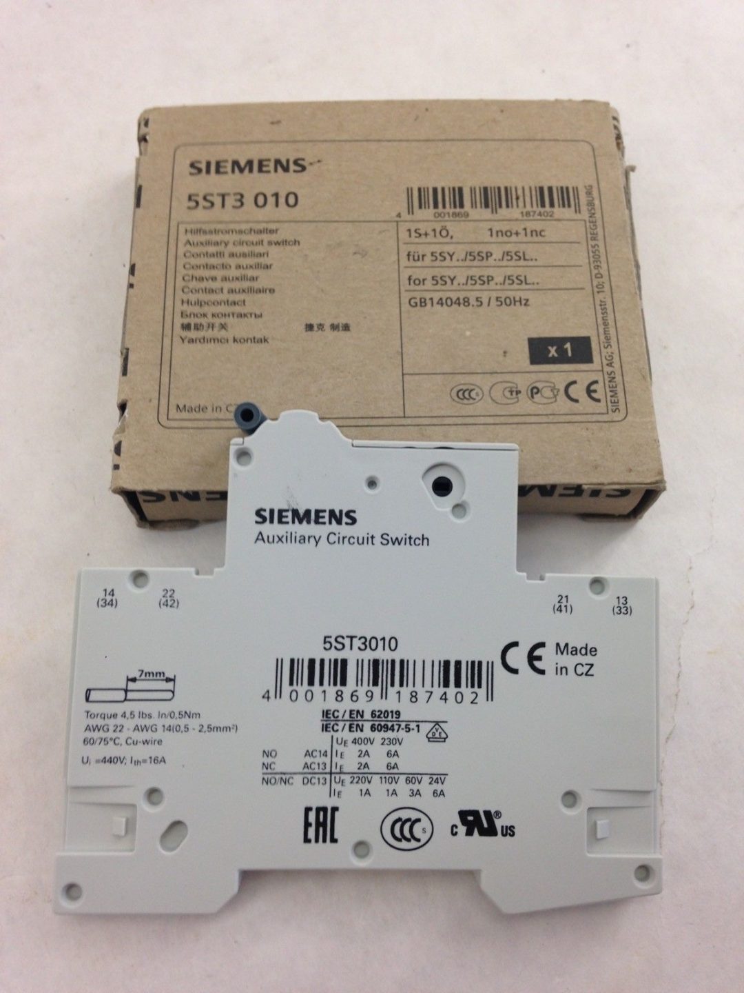 SIEMENS 5ST3010 AUXILIARY CIRCUIT SWITCH (A766)