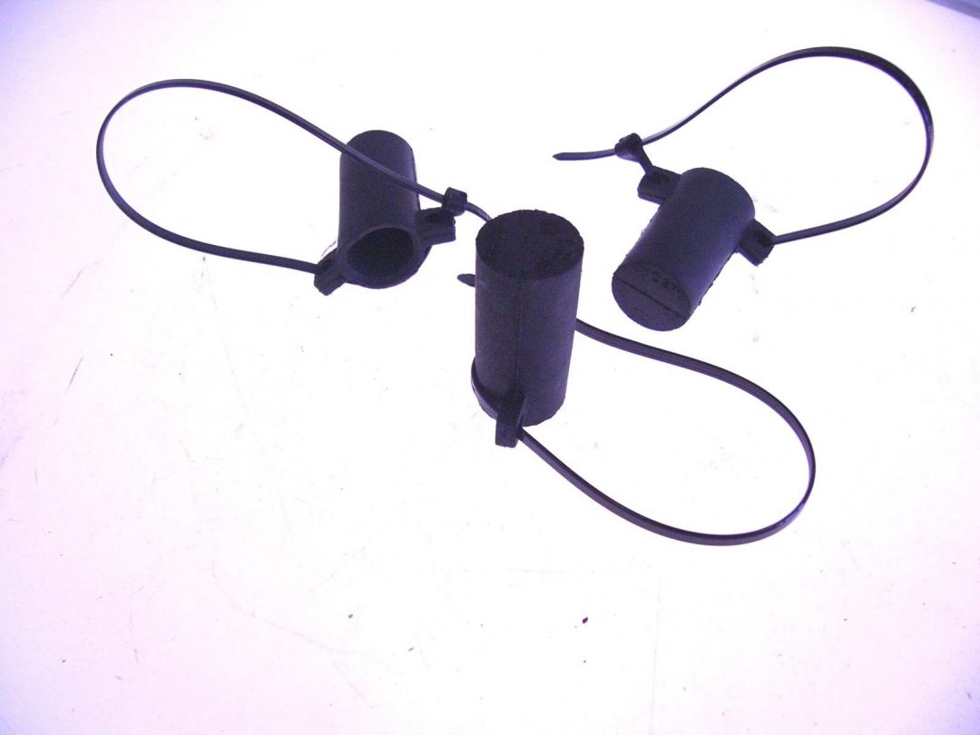 LOT OF 3 THOMAS AND BETTS MSC14 MOTOR STUB SPLICE INSULATORS (G136)