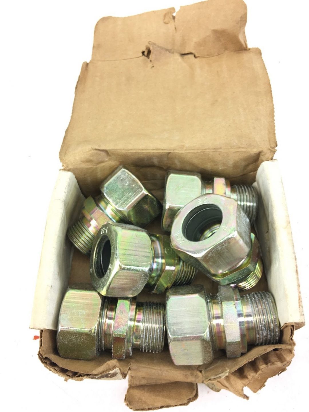 LOT OF 6 PARKER ERMETO ORIGINAL GE-22-PLR-ED FITTINGS, 22L, B359