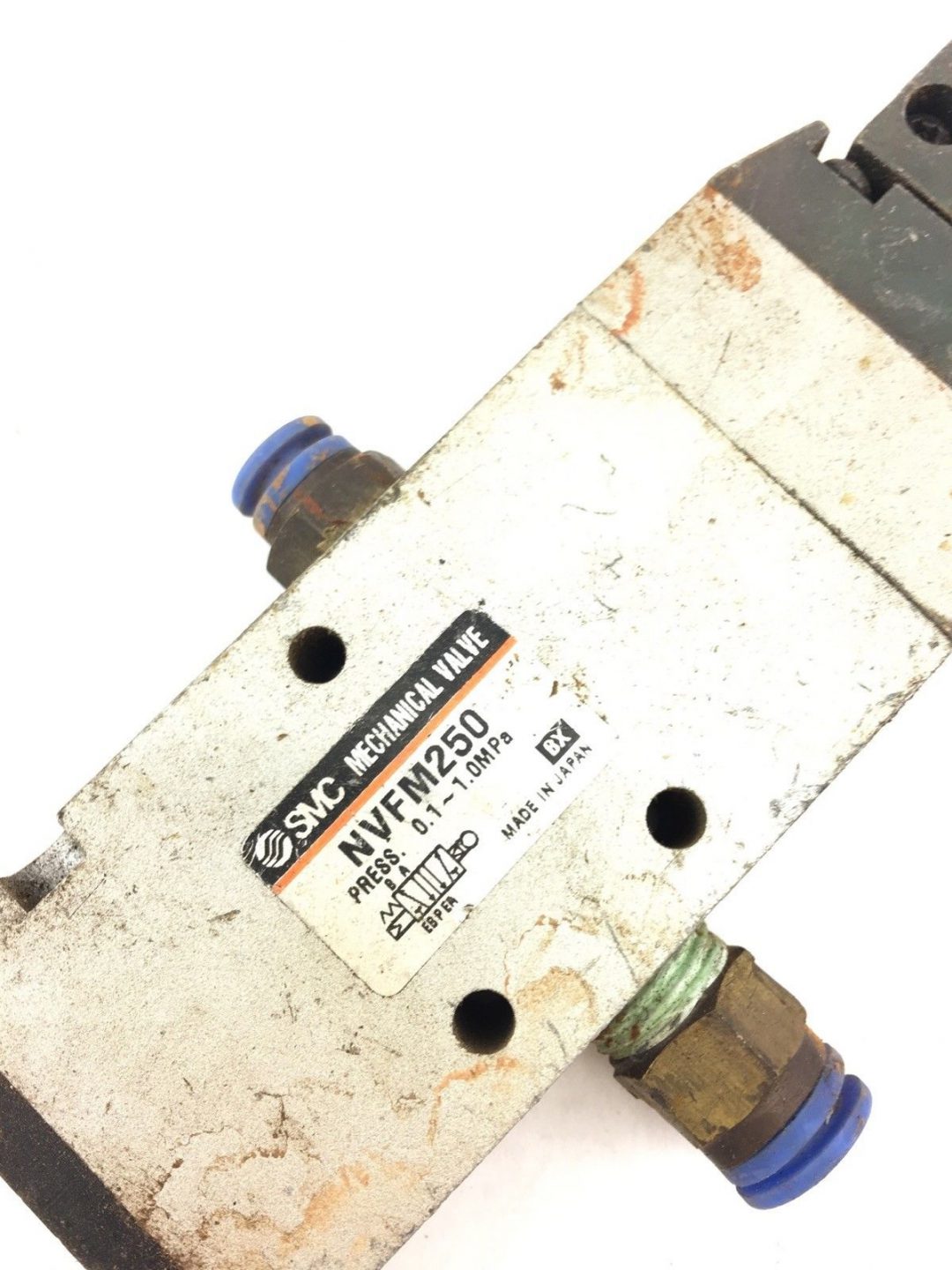 SMC NVFM250 PNEUMATIC MECHANICAL VALVE, (H295)