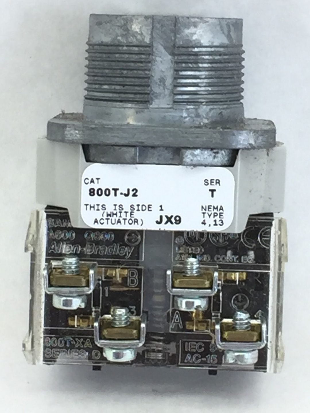 ALLEN BRADLEY 800T-J2 SERIES T SELECTOR SWITCH (A496)