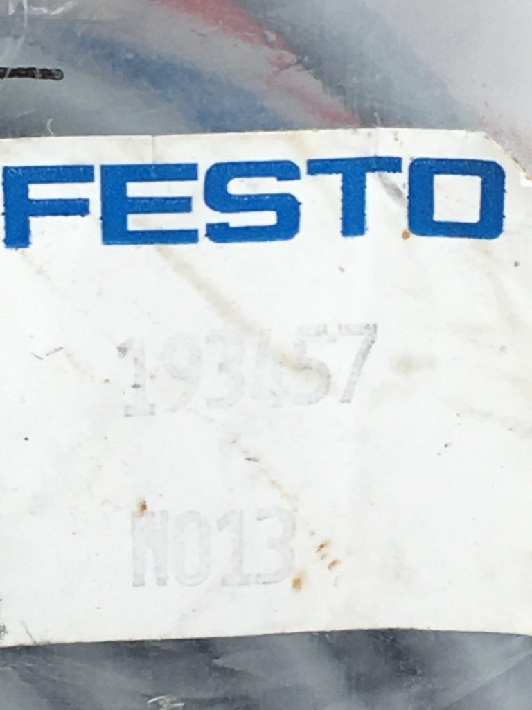 FESTO 193457 KMEB-1-24-10-LED PLUG SOCKET with CABLE ASSEMBLY (F97)