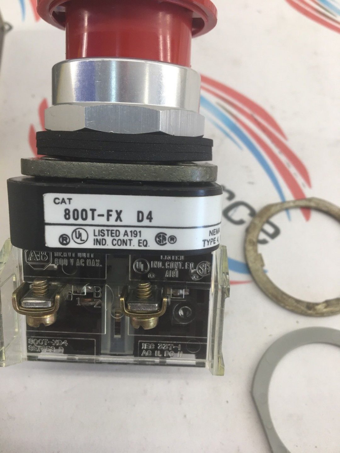 ALLEN BRADLEY 800T-FX6D4 NEMA 4,13 PUSH BUTTON 2 POSITION PUSH-PULL RED CAP