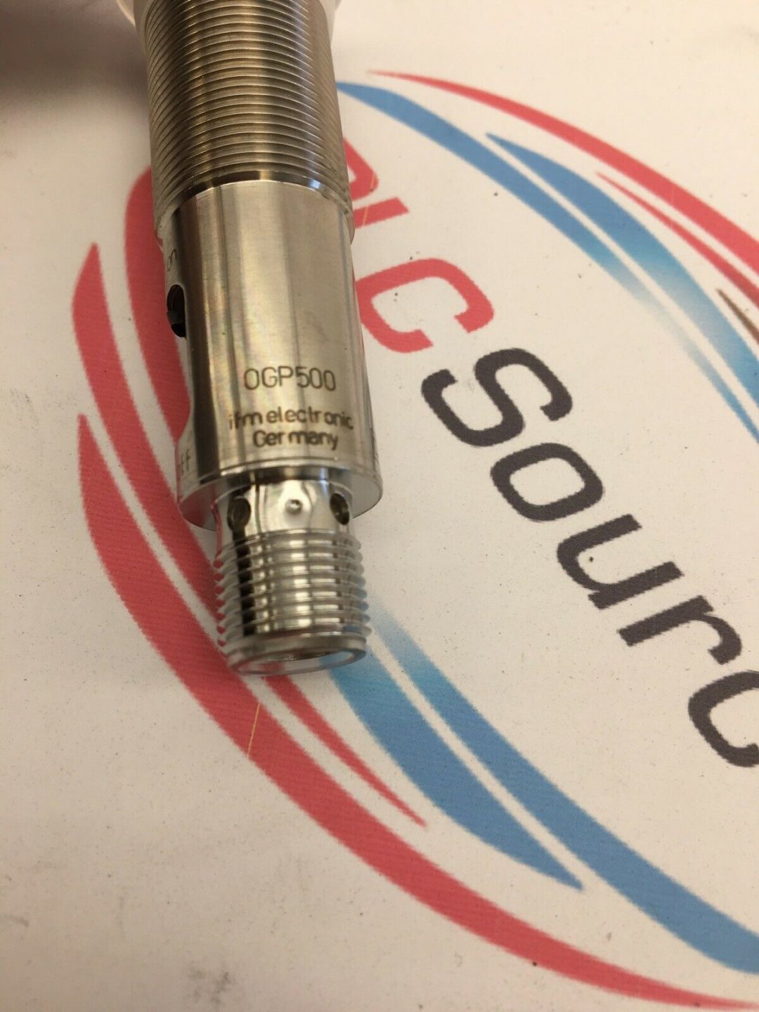 IFM OGP500 RETRO-REFLECTIVE PHOTOELECTRIC PROXIMITY SENSOR