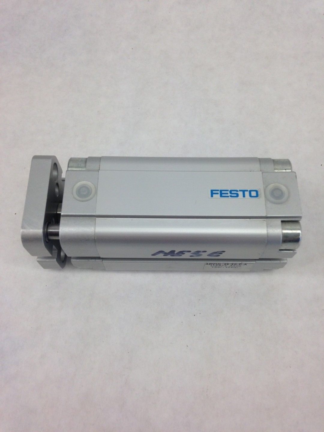 FESTO ADVUL-25-50-P-A PNEUMATIC CYLINDER (H334)
